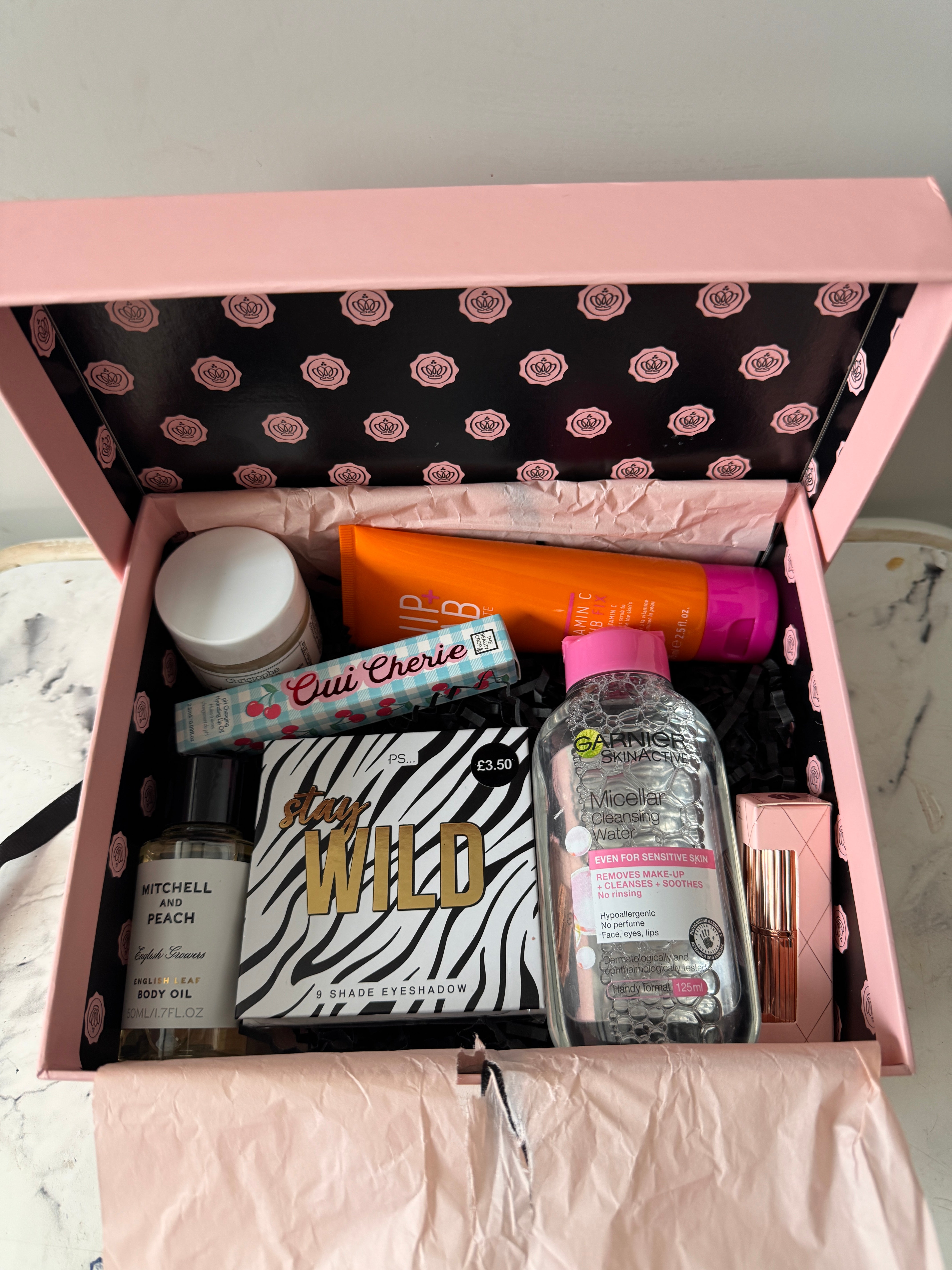 💄 Christmas Beauty Box (LIGHT PINK) – Limited Edition! 🎁 – RS Wholesalers